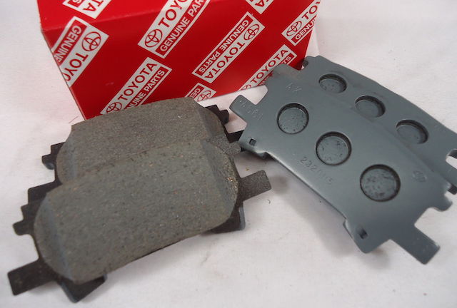 How to Recognize Worn Brake Pads on Your Toyota | Toyota Parts Center Blog