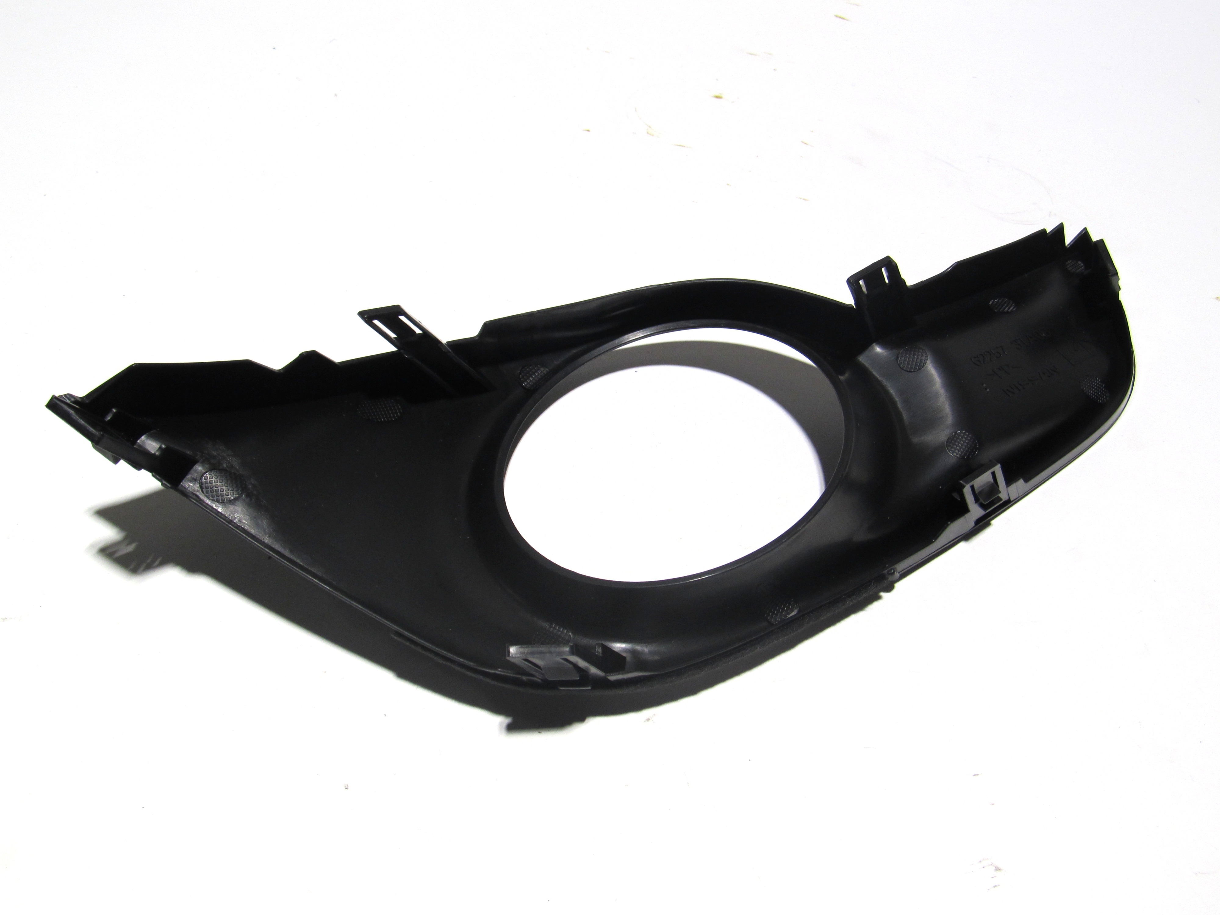 2013-2015 Nissan Altima Left Driver Side Front Bumper Fog Light Bezel ...
