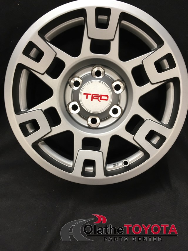 TRD 17-IN. MATTE GRAY ALLOY WHEEL - Toyota (PTR20-35110-GR) | Toyota Parts